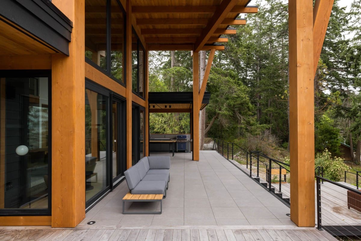 The Modern West Coast Timber Frame Design - Streamline Design