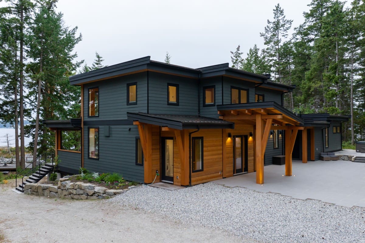 The Modern West Coast Timber Frame Design - Streamline Design
