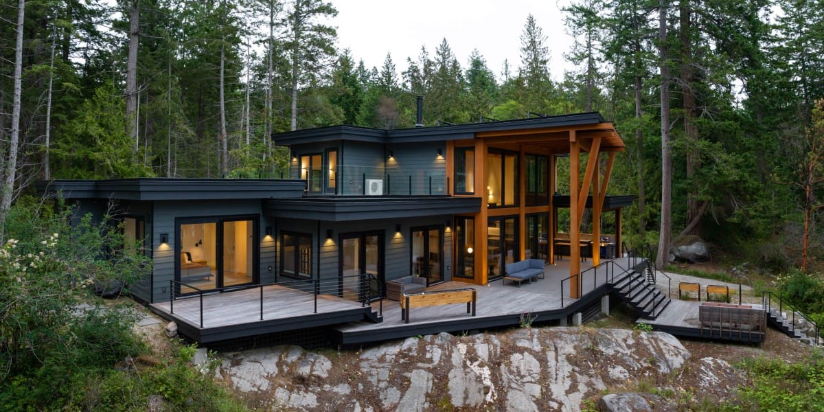 The Modern West Coast Timber Frame Design - Streamline Design